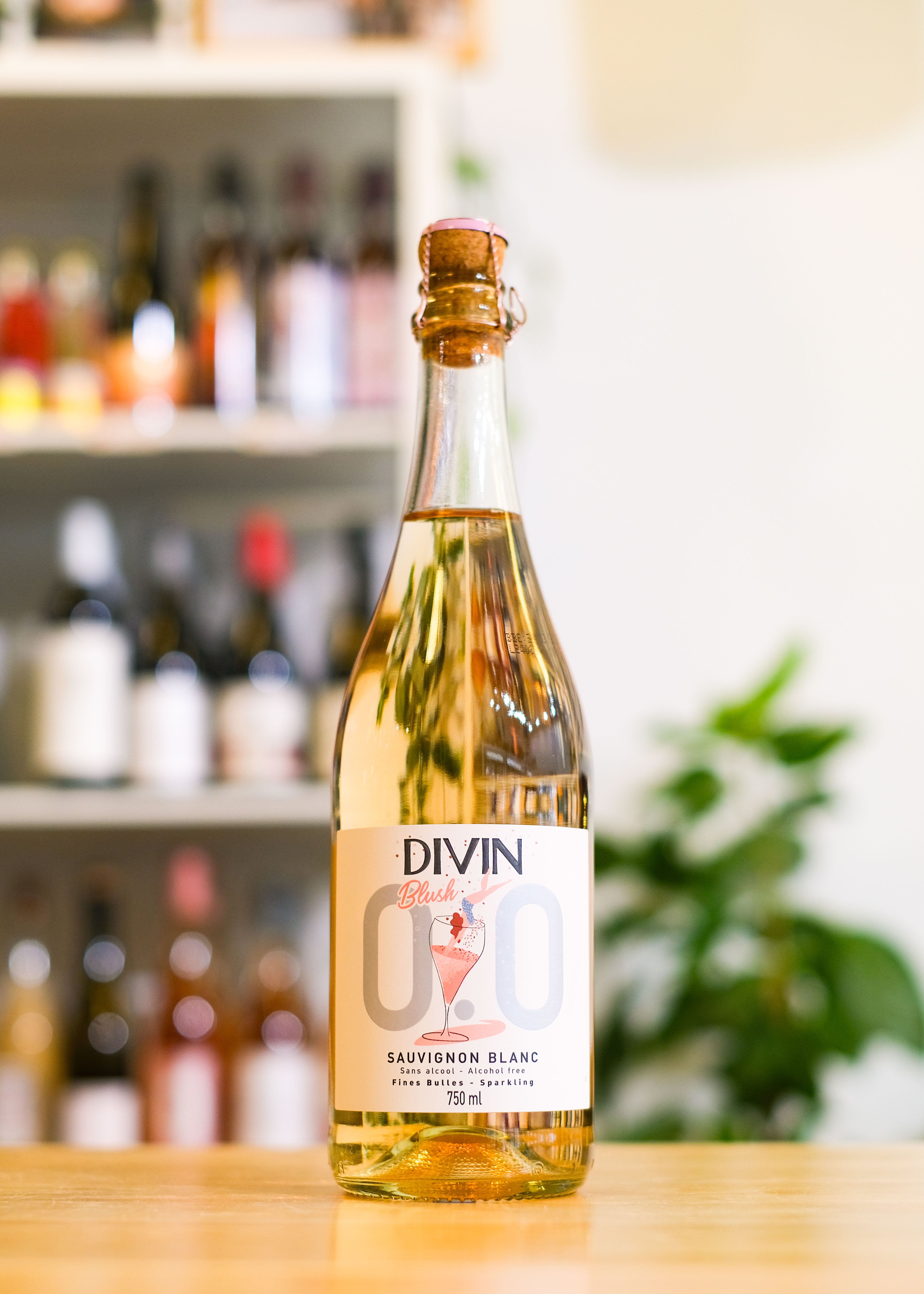 Divin 'Blush' Non-Alcoholic Sparkling Rosé Wine 750ml – Sip Liquor Market